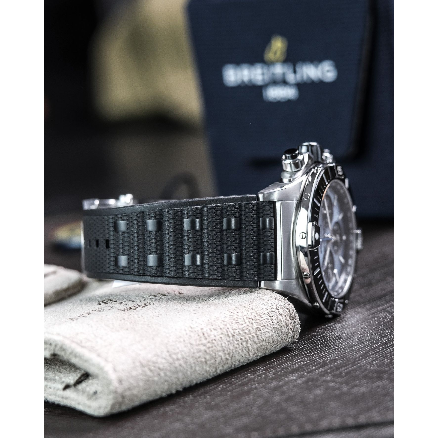 Breitling Super Chronomat B01 44 Stainless Steel & Platinum Ice Blue ...