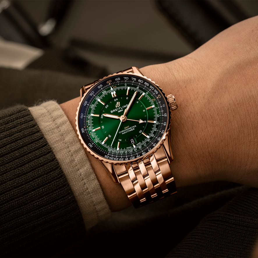 Breitling Navitimer Automatic GMT 41 18K Red Gold | AMJ Watches
