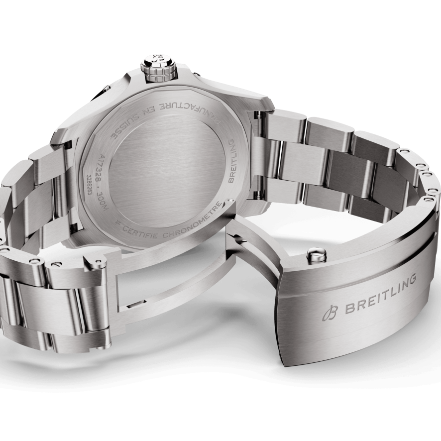 Breitling Avenger Automatic 42 Black | AMJ Watches